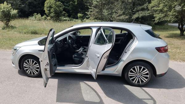 Grey Renault Megane 2016 in Vilnius, with an engine capacity of 1.20 L and mileage of 202 thousand km for 5000 €, photo 7 on AUTOMOTO.COM.LV
