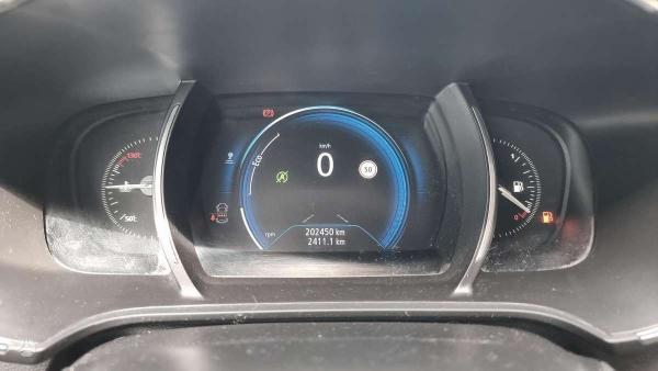 Grey Renault Megane 2016 in Vilnius, with an engine capacity of 1.20 L and mileage of 202 thousand km for 5000 €, photo 8 on AUTOMOTO.COM.LV
