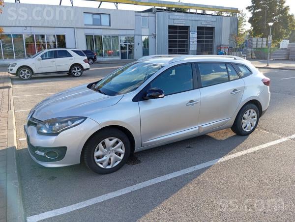 Grey Renault Megane 2016 in Riga, with an engine capacity of 1.40 L and mileage of 170 thousand km for 7800 €, photo 2 on AUTOMOTO.COM.LV