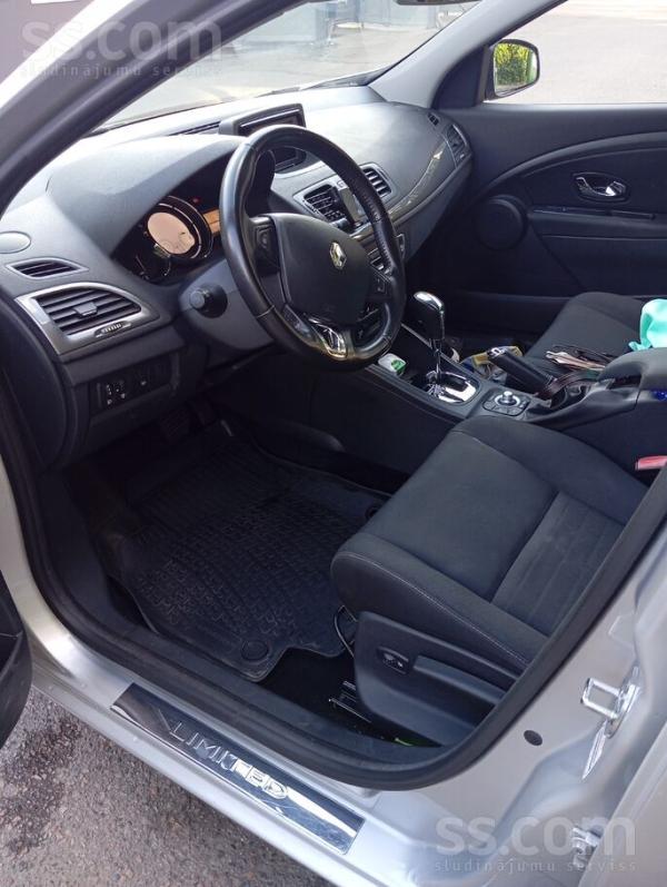 Grey Renault Megane 2016 in Riga, with an engine capacity of 1.40 L and mileage of 170 thousand km for 7800 €, photo 3 on AUTOMOTO.COM.LV