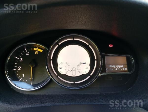 Grey Renault Megane 2016 in Riga, with an engine capacity of 1.40 L and mileage of 170 thousand km for 7800 €, photo 4 on AUTOMOTO.COM.LV