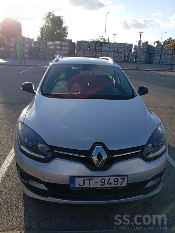 Grey Renault Megane 2016 in Riga, with an engine capacity of 1.40 L and mileage of 170 thousand km for 7800 €, photo 5 on AUTOMOTO.COM.LV