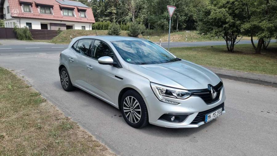 Grey Renault Megane 2016 in Vilnius, with an engine capacity of 1.20 L and mileage of 202 thousand km for 4400 €, photo 4 on AUTOMOTO.COM.LV