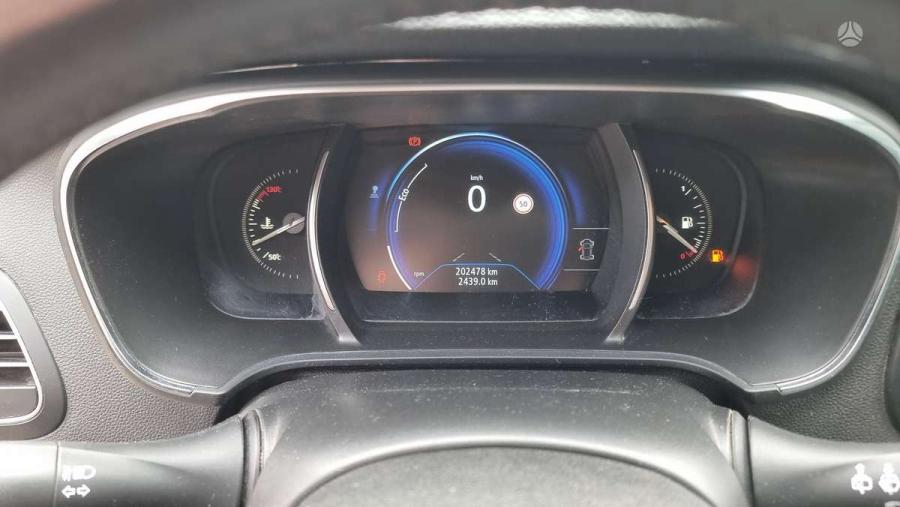 Grey Renault Megane 2016 in Vilnius, with an engine capacity of 1.20 L and mileage of 202 thousand km for 4400 €, photo 9 on AUTOMOTO.COM.LV