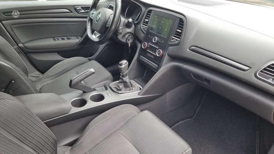 Grey Renault Megane 2016 in Vilnius, with an engine capacity of 1.20 L and mileage of 202 thousand km for 4400 €, photo 15 on AUTOMOTO.COM.LV