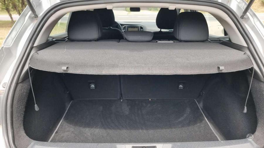Grey Renault Megane 2016 in Vilnius, with an engine capacity of 1.20 L and mileage of 202 thousand km for 4400 €, photo 28 on AUTOMOTO.COM.LV