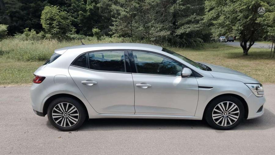 Grey Renault Megane 2016 in Vilnius, with an engine capacity of 1.20 L and mileage of 202 thousand km for 4400 €, photo 31 on AUTOMOTO.COM.LV