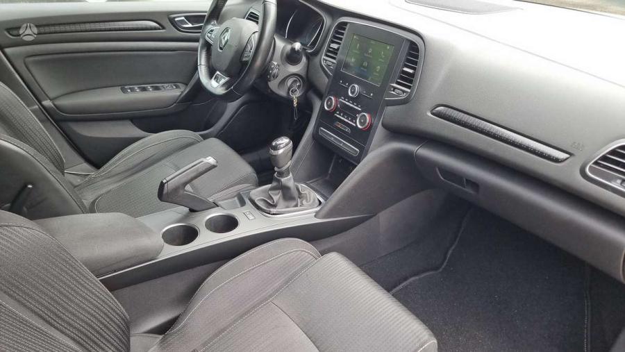 Pelēks Renault Megane 2016 Viļņa, ar dzinēja tilpumu 1.20 L un nobraukumu 202 tūkst. km par 4150 €, foto 16 vietnē AUTOMOTO.COM.LV