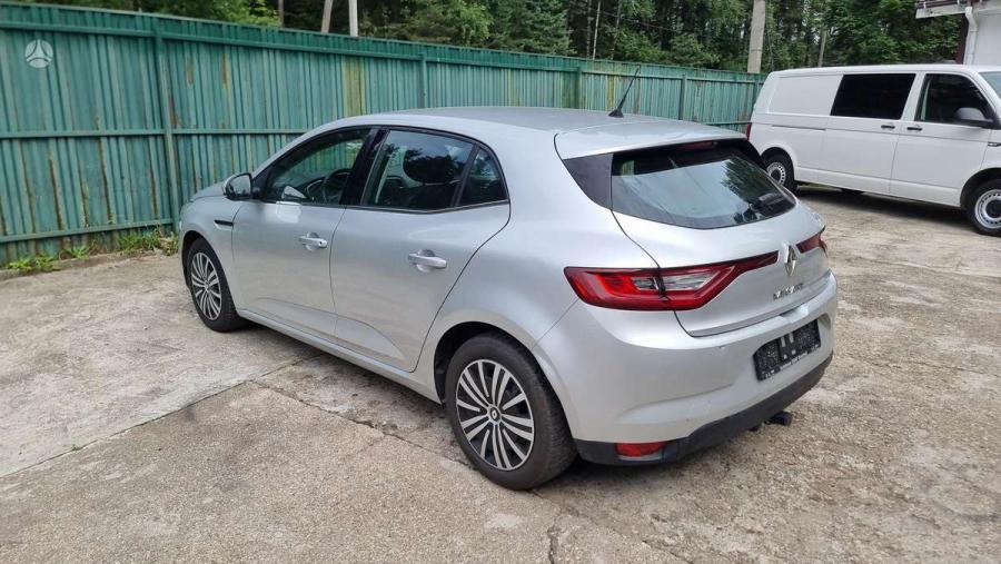 Pelēks Renault Megane 2016 Viļņa, ar dzinēja tilpumu 1.20 L un nobraukumu 202 tūkst. km par 4150 €, foto 25 vietnē AUTOMOTO.COM.LV