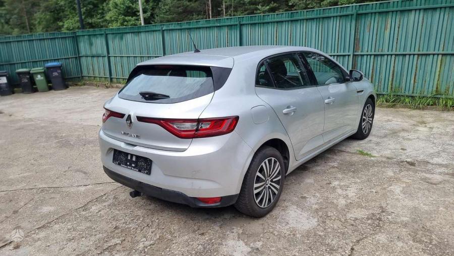 Pelēks Renault Megane 2016 Viļņa, ar dzinēja tilpumu 1.20 L un nobraukumu 202 tūkst. km par 4150 €, foto 27 vietnē AUTOMOTO.COM.LV