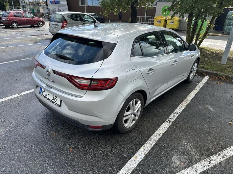 Grey Renault Megane 2016 in Riga, with an engine capacity of 1.50 L and mileage of 212 thousand km for 7000 €, photo 4 on AUTOMOTO.COM.LV