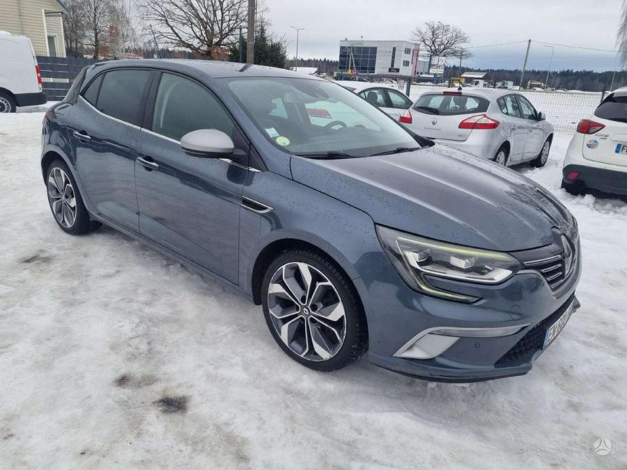 Grey Renault Megane 2017 in Taurage, with an engine capacity of 1.46 L and mileage of 325 thousand km for 6900 €, photo 3 on AUTOMOTO.COM.LV
