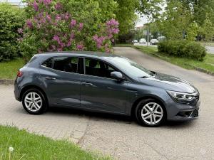 Grey Renault Megane 2017 in Vilnius, with an engine capacity of 1.46 L and mileage of 225 thousand km for 6900 €, photo 4 on AUTOMOTO.COM.LV