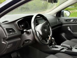 Grey Renault Megane 2017 in Vilnius, with an engine capacity of 1.46 L and mileage of 225 thousand km for 6900 €, photo 9 on AUTOMOTO.COM.LV