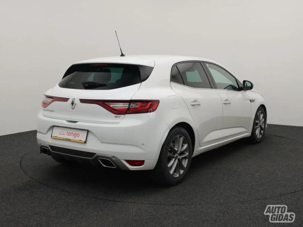 Grey Renault Megane 2017 in Vilnius, with an engine capacity of 1.60 L and mileage of 209 thousand km for 10499 €, photo 8 on AUTOMOTO.COM.LV