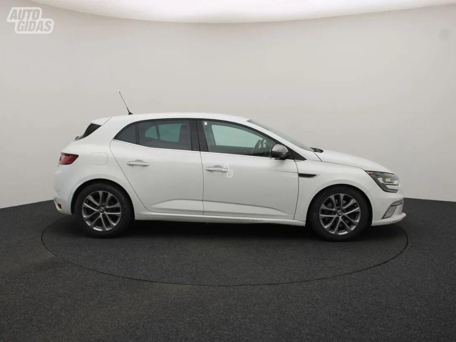 Pelēks Renault Megane 2017 Viļņa, ar dzinēja tilpumu 1.60 L un nobraukumu 209 tūkst. km par 10499 €, foto 10 vietnē AUTOMOTO.COM.LV