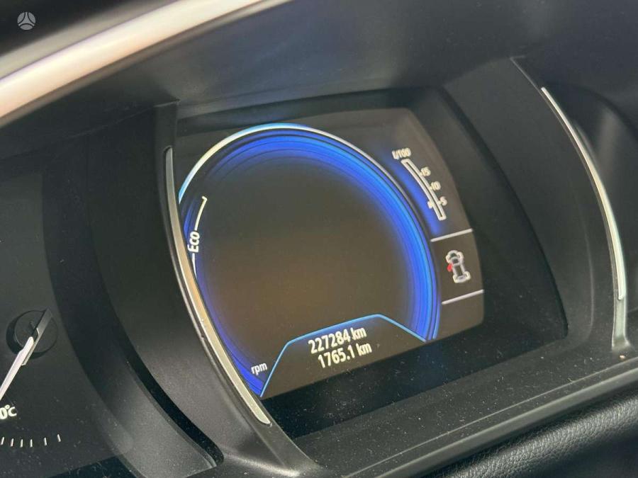 Grey Renault Megane 2017 in Vilnius, with an engine capacity of 0.00 L and mileage of 225 thousand km for 6500 €, photo 10 on AUTOMOTO.COM.LV