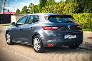 Pelēks Renault Megane 2017 Rīga, ar dzinēja tilpumu 1.60 L un nobraukumu 53 tūkst. km par 8990 €, foto 7 vietnē AUTOMOTO.COM.LV