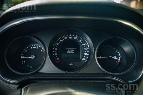 Renault Megane 2017 in Riga on AUTOMOTO.COM.LV Grey Renault Megane 2017 in Riga, with an engine capacity of 1.60 L and mileage of 53 thousand km for 8990 €, photo 9 on AUTOMOTO.COM.LV