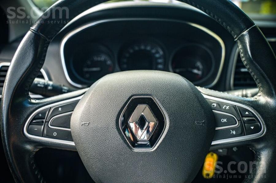 Pelēks Renault Megane 2017 Rīga, ar dzinēja tilpumu 1.60 L un nobraukumu 53 tūkst. km par 8990 €, foto 13 vietnē AUTOMOTO.COM.LV