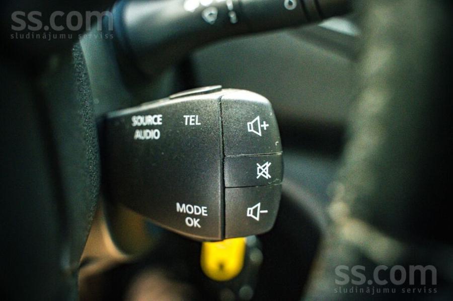 Pelēks Renault Megane 2017 Rīga, ar dzinēja tilpumu 1.60 L un nobraukumu 53 tūkst. km par 8990 €, foto 19 vietnē AUTOMOTO.COM.LV