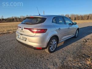 Pelēks Renault Megane 2018 Rīga, ar dzinēja tilpumu 1.50 L un nobraukumu 189 tūkst. km par 7200 €, foto 3 vietnē AUTOMOTO.COM.LV