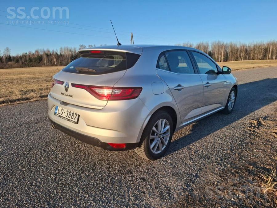 Pelēks Renault Megane 2018 Rīga, ar dzinēja tilpumu 1.50 L un nobraukumu 189 tūkst. km par 7200 €, foto 3 vietnē AUTOMOTO.COM.LV