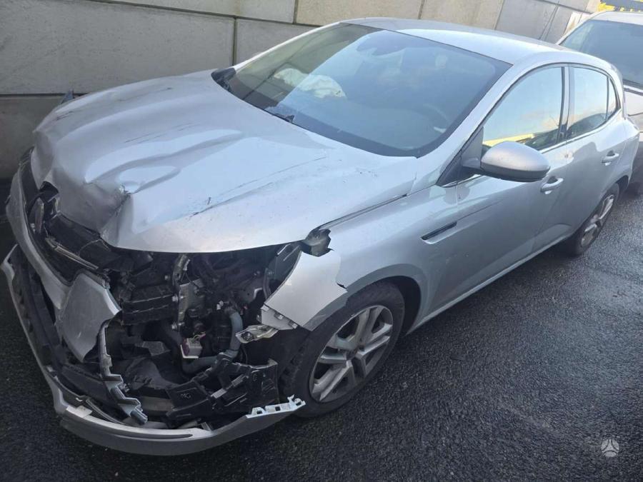 Grey Renault Megane 2020 in Taurage, with an engine capacity of 1.46 L and mileage of 130 thousand km for 5700 €, photo 3 on AUTOMOTO.COM.LV