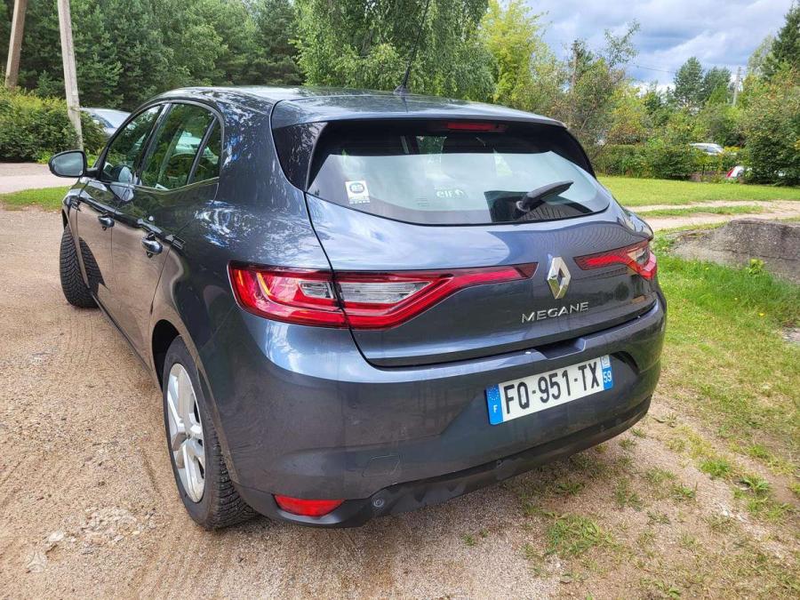 Grey Renault Megane 2020 in Utena, with an engine capacity of 1.46 L and mileage of 190 thousand km for 7500 €, photo 3 on AUTOMOTO.COM.LV