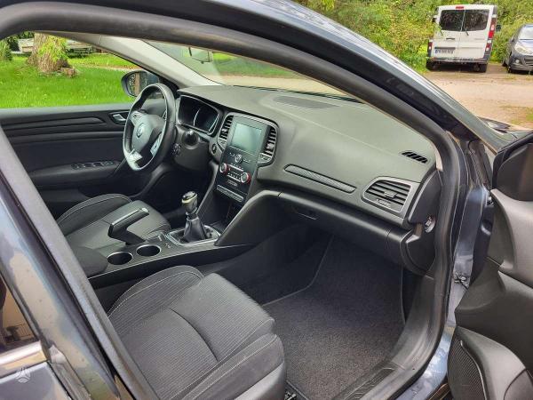 Pelēks Renault Megane 2020 Utena, ar dzinēja tilpumu 1.46 L un nobraukumu 190 tūkst. km par 7500 €, foto 3 vietnē AUTOMOTO.COM.LV