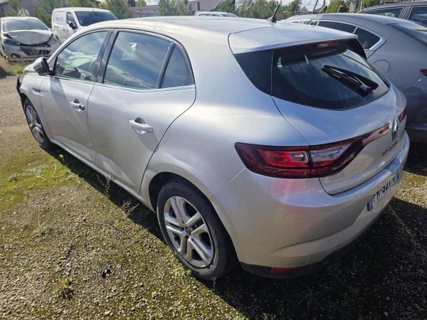 Renault Megane 2020 in Taurage on AUTOMOTO.COM.LV Grey Renault Megane 2020 in Taurage, with an engine capacity of 1.46 L and mileage of 129 thousand km for 3950 €, photo 10 on AUTOMOTO.COM.LV