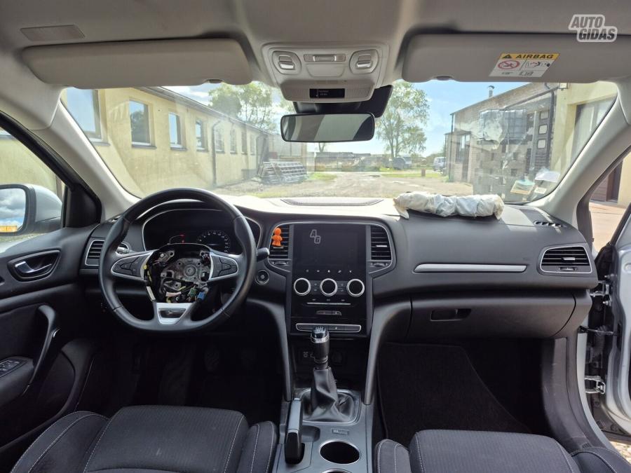 Pelēks Renault Megane 2020 Klaipėda, ar dzinēja tilpumu 1.50 L un nobraukumu 90 tūkst. km par 3850 €, foto 21 vietnē AUTOMOTO.COM.LV