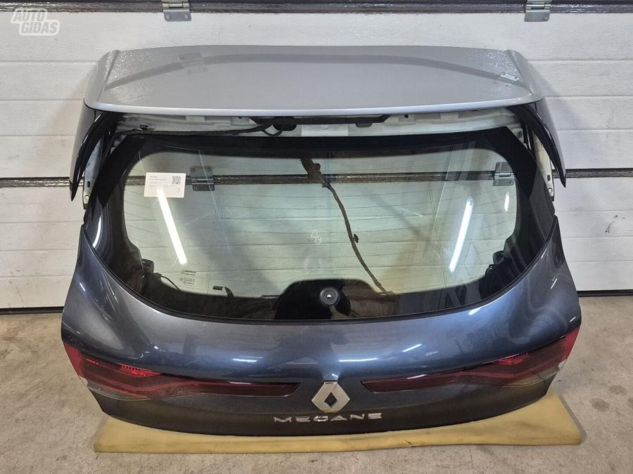 Pelēks Renault Megane 2020 Klaipėda, ar dzinēja tilpumu 1.50 L un nobraukumu 90 tūkst. km par 3850 €, foto 25 vietnē AUTOMOTO.COM.LV