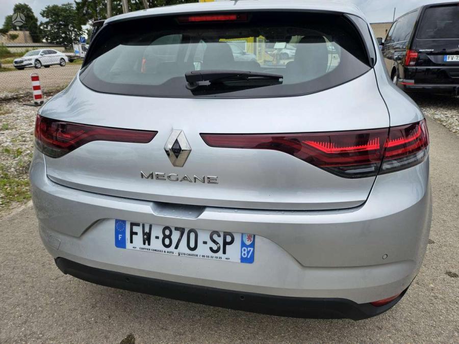 Grey Renault Megane 2021 in Taurage, with an engine capacity of 1.50 L and mileage of 247 thousand km for 9300 €, photo 9 on AUTOMOTO.COM.LV