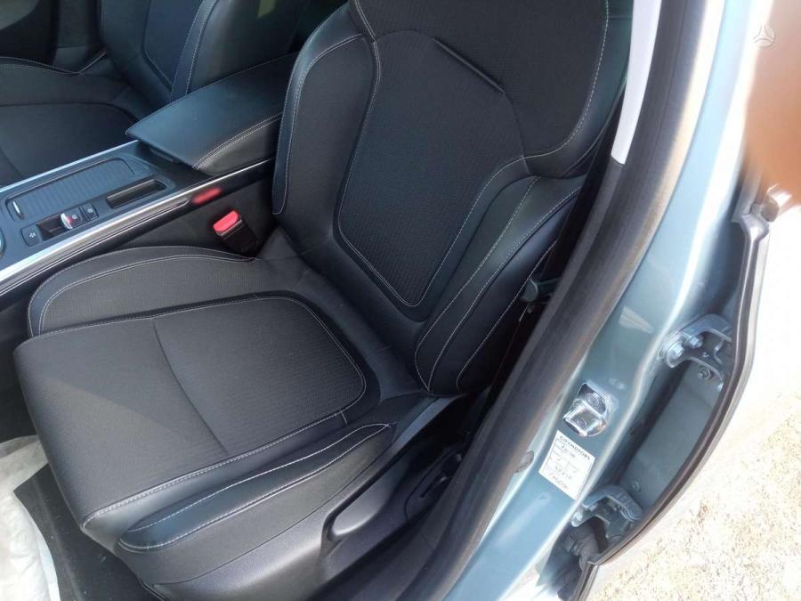 Grey Renault Megane 2021 in Siauliai, with an engine capacity of 1.50 L and mileage of 61 thousand km for 10250 €, photo 8 on AUTOMOTO.COM.LV