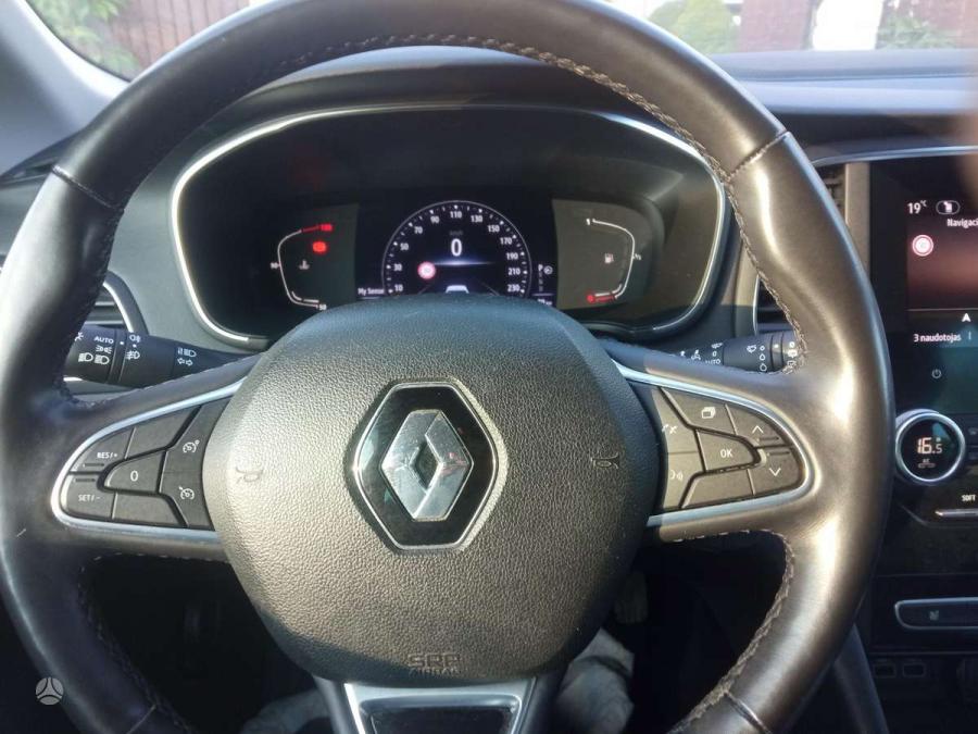 Grey Renault Megane 2021 in Siauliai, with an engine capacity of 1.50 L and mileage of 61 thousand km for 10250 €, photo 12 on AUTOMOTO.COM.LV