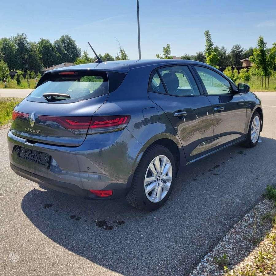 Grey Renault Megane 2022 in Vilnius, with an engine capacity of 1.46 L and mileage of 15 thousand km for 13900 €, photo 6 on AUTOMOTO.COM.LV