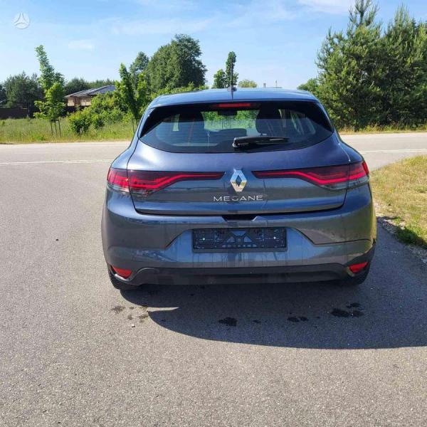Pelēks Renault Megane 2022 Viļņa, ar dzinēja tilpumu 1.46 L un nobraukumu 15 tūkst. km par 13900 €, foto 7 vietnē AUTOMOTO.COM.LV