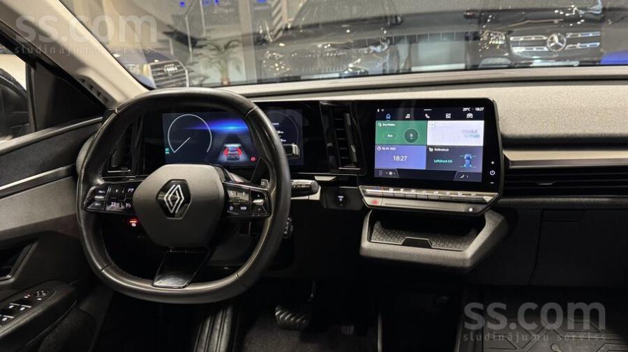 Grey Renault Megane 2022 in Riga, with an engine capacity of 1.40 L and mileage of 108 thousand km for 20990 €, photo 15 on AUTOMOTO.COM.LV