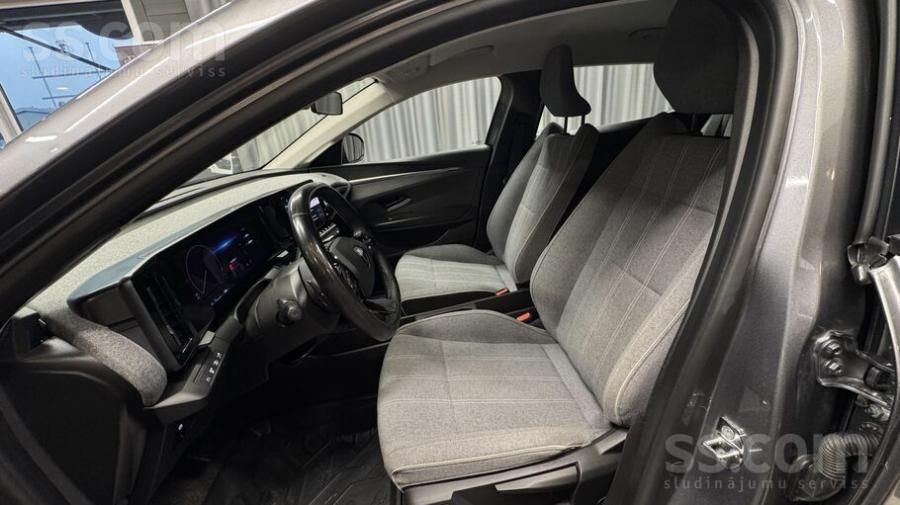 Grey Renault Megane 2022 in Riga, with an engine capacity of 1.40 L and mileage of 108 thousand km for 20990 €, photo 17 on AUTOMOTO.COM.LV