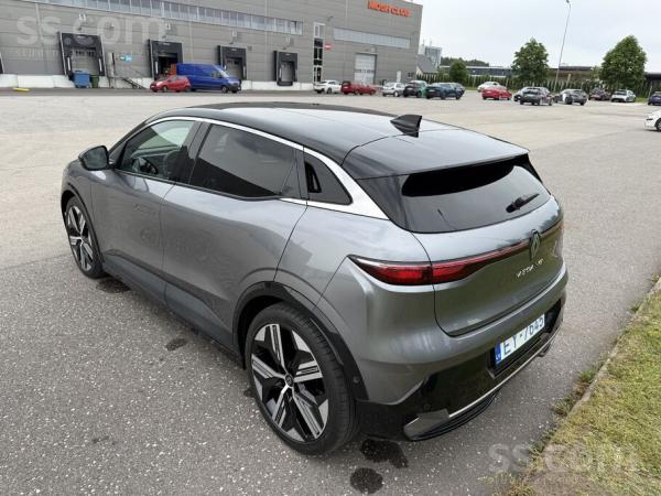 Pelēks Renault Megane 2022 Rīga, ar dzinēja tilpumu 0.00 L un nobraukumu 61 tūkst. km par 20500 €, foto 8 vietnē AUTOMOTO.COM.LV