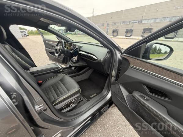 Pelēks Renault Megane 2022 Rīga, ar dzinēja tilpumu 0.00 L un nobraukumu 61 tūkst. km par 20500 €, foto 10 vietnē AUTOMOTO.COM.LV