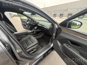 Grey Renault Megane 2022 in Riga, with an engine capacity of 0.00 L and mileage of 61 thousand km for 20500 €, photo 11 on AUTOMOTO.COM.LV