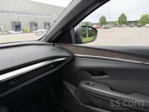 Grey Renault Megane 2022 in Riga, with an engine capacity of 0.00 L and mileage of 61 thousand km for 20500 €, photo 28 on AUTOMOTO.COM.LV