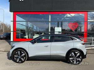 Pelēks Renault Megane 2023 Tallina, ar dzinēja tilpumu 0.00 L un nobraukumu 43 tūkst. km par 29990 €, foto 4 vietnē AUTOMOTO.COM.LV