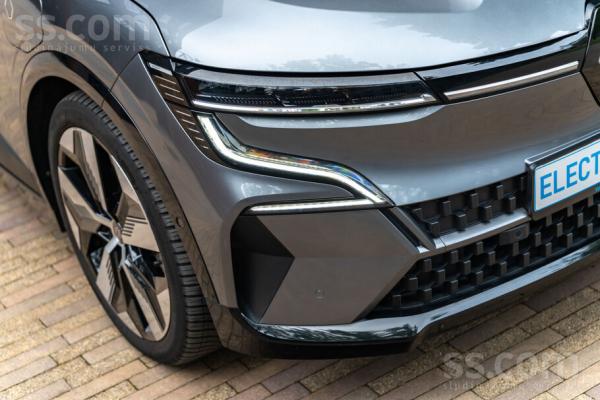 Рено Меган 2023 в Рига на AUTOMOTO.COM.LV Серый Рено Меган 2023 в Рига, объемом двигателя 1.50 л и пробегом 26 тыс. км за 25900 €, фото 10 на AUTOMOTO.COM.LV