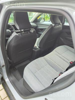 Pelēks Renault Megane 2023 Rīga, ar dzinēja tilpumu 1.60 L un nobraukumu 33 tūkst. km par 19000 €, foto 7 vietnē AUTOMOTO.COM.LV