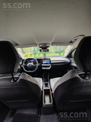 Pelēks Renault Megane 2023 Rīga, ar dzinēja tilpumu 1.60 L un nobraukumu 33 tūkst. km par 19000 €, foto 8 vietnē AUTOMOTO.COM.LV