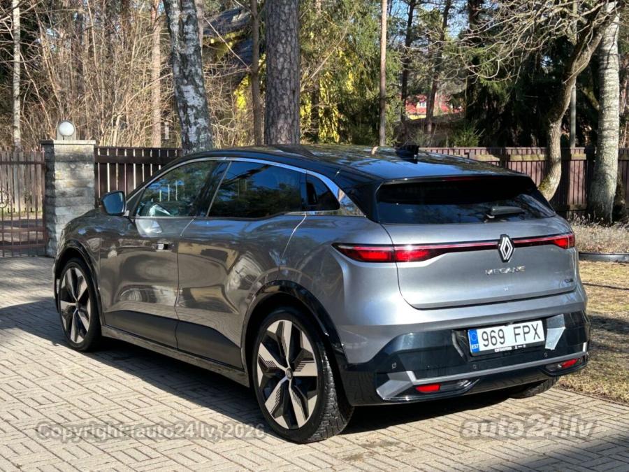 Pelēks Renault Megane 2024 Tallina, ar dzinēja tilpumu 0.00 L un nobraukumu 33 tūkst. km par 32900 €, foto 2 vietnē AUTOMOTO.COM.LV