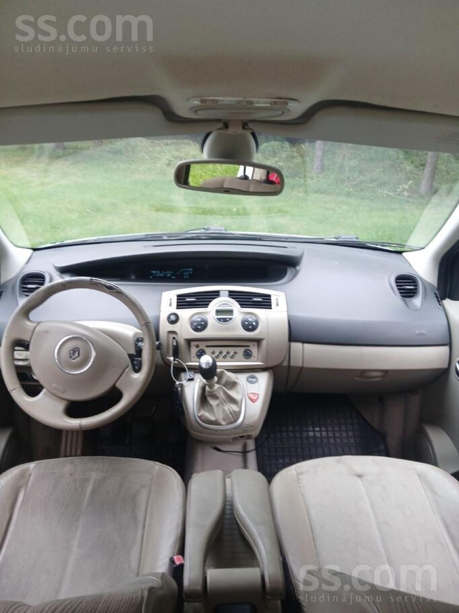 Pelēks Renault Megane 2007 Rīga, ar dzinēja tilpumu 2.00 L un nobraukumu 280 tūkst. km par 1000 €, foto 7 vietnē AUTOMOTO.COM.LV